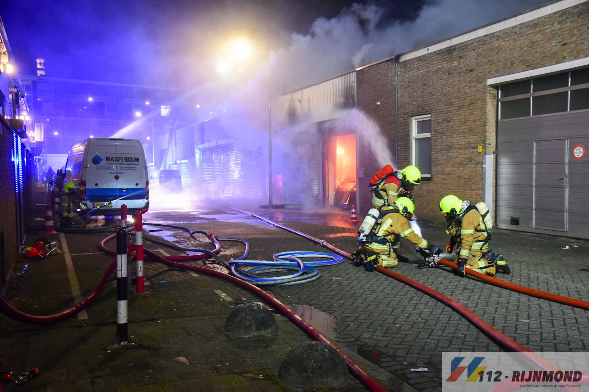 Grote brand uitgebroken na explosie bij appartementencomplex ...