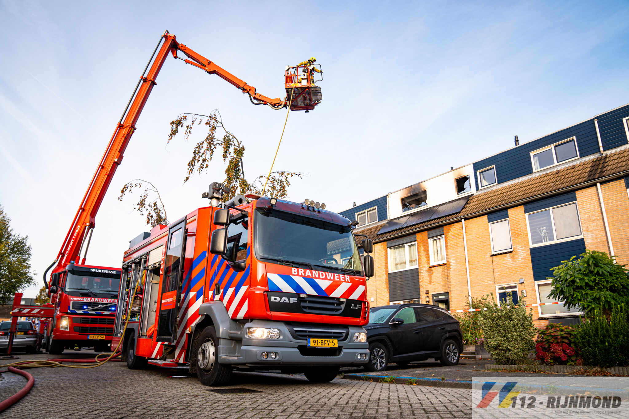 Miljoenen Bezuinigingen bij de brandweer Rotterdam, vrees voor sluiten ...